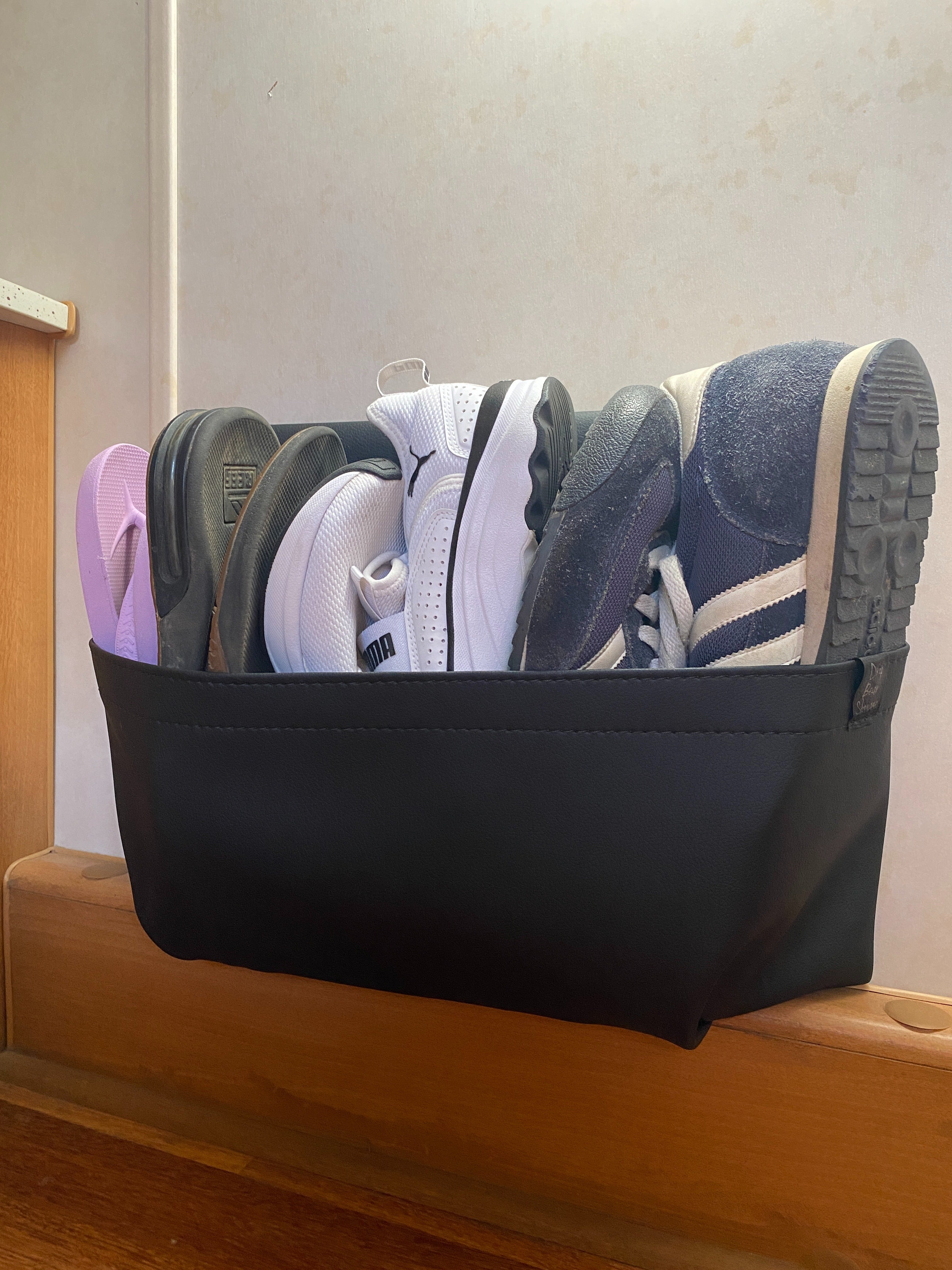 Caravan Shoe Pocket: Keep Shoes Organized | Drop Bear Storage